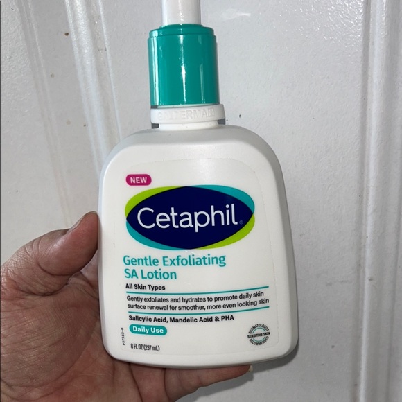 Accessories | Gentle Exfoliating Sa Lotion White And Teal | Poshmark